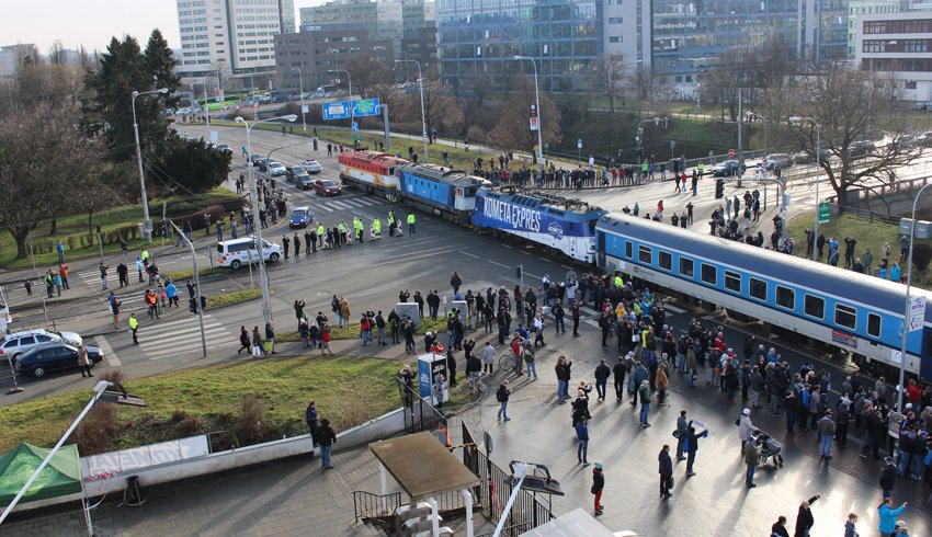 HC Kometa Brno » FOTO: Unikátní projekt Kometa expres pohledem fotografů